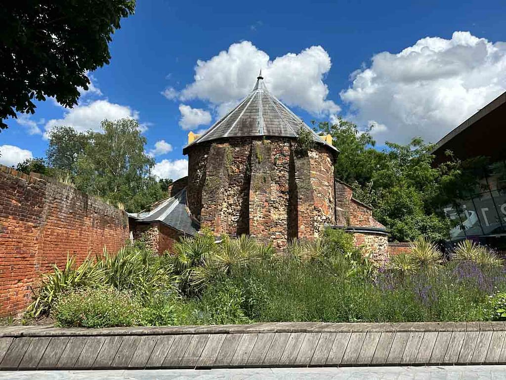THINGS TO DO IN COLCHESTER: 9 places to visit