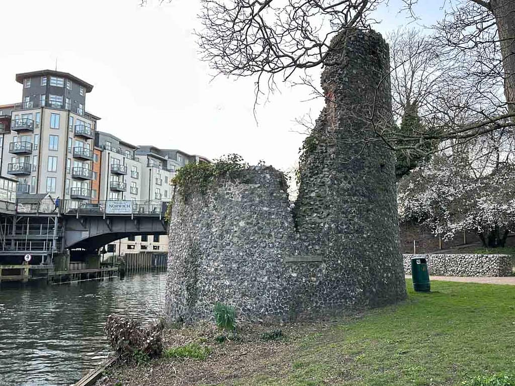 Step-by-step guide to the Norwich Riverside Walk